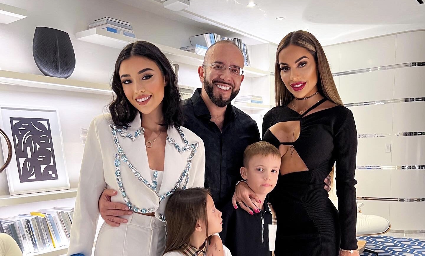 FAM LIFE: A nova sensação do YouTube que promete conquistar o público ...