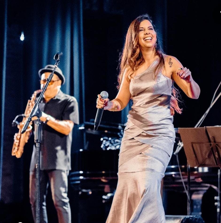 Luna Labelle e o resgate dos clássicos internacionais inesquecíveis ...